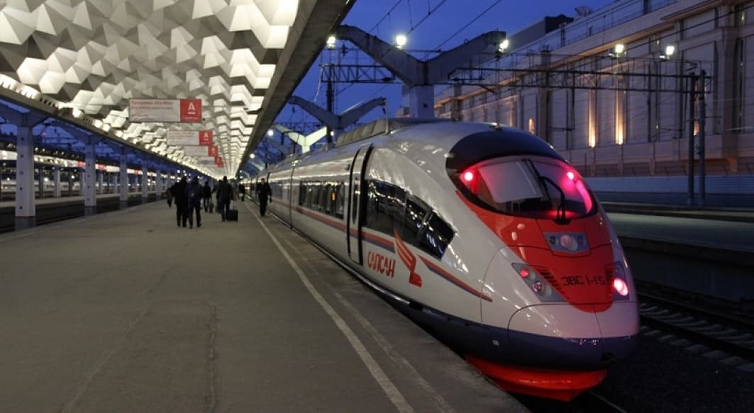 Russian Railways presented the updated Sapsan: the train is entirely ...
