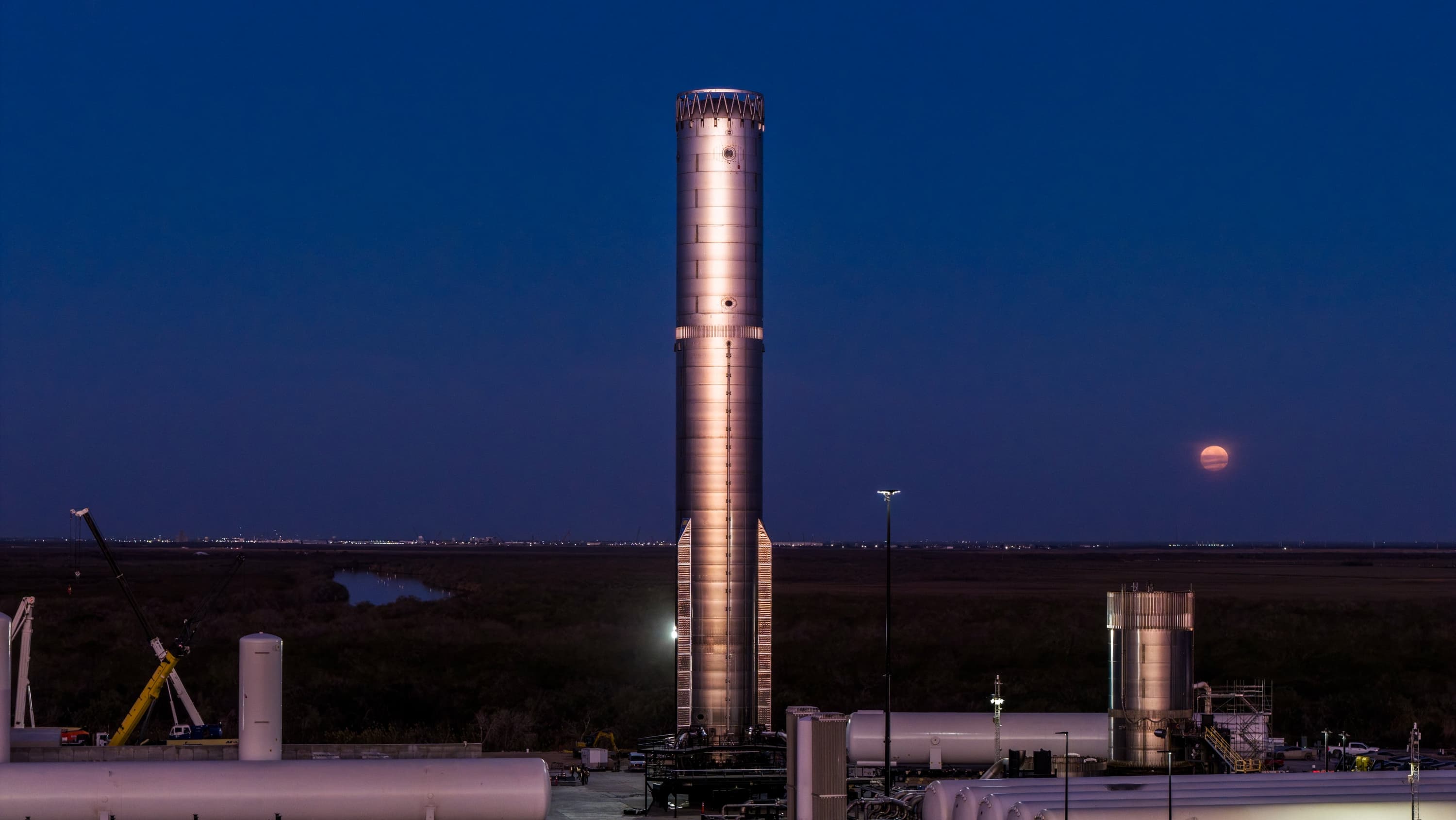 Super Heavy нового поколения готовят к старту: SpaceX начинает ...