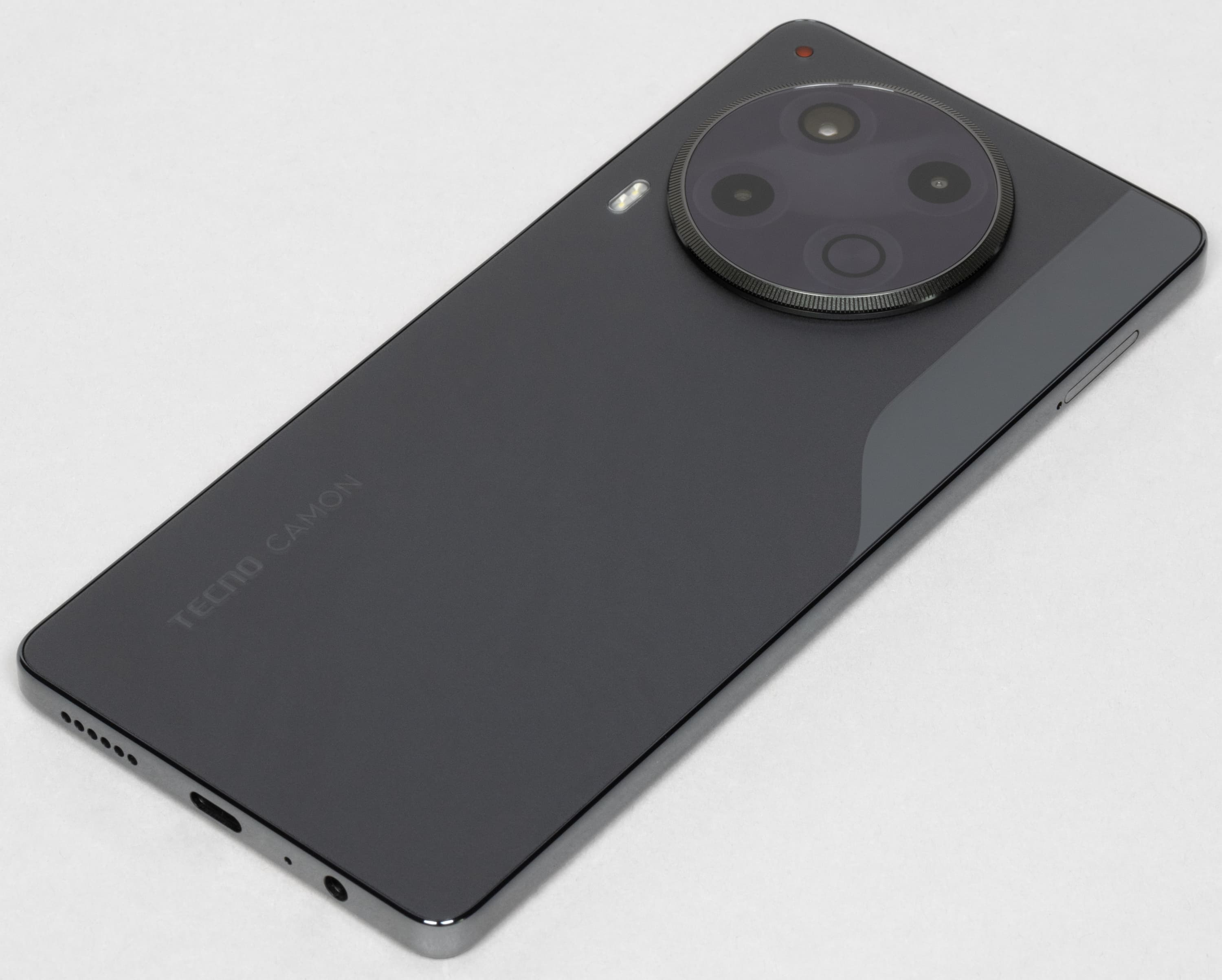 Обзор смартфона Tecno Camon 30