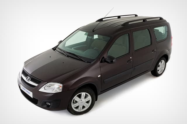 С конвейера — в гараж: в Москве продаётся уникальный Lada Largus с ...