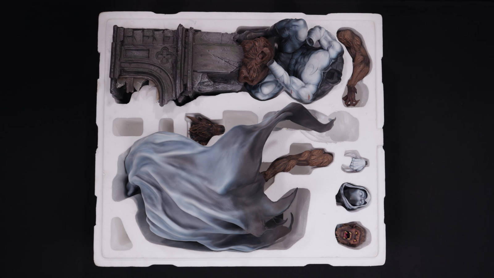 Fist of Khonshu: Sideshow Collectibles Unveiled Unboxing and Assembly ...
