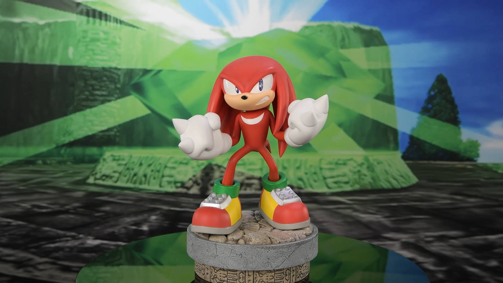 Pre-order for the Knuckles Statue from the "Sonic the Hedgehog ...