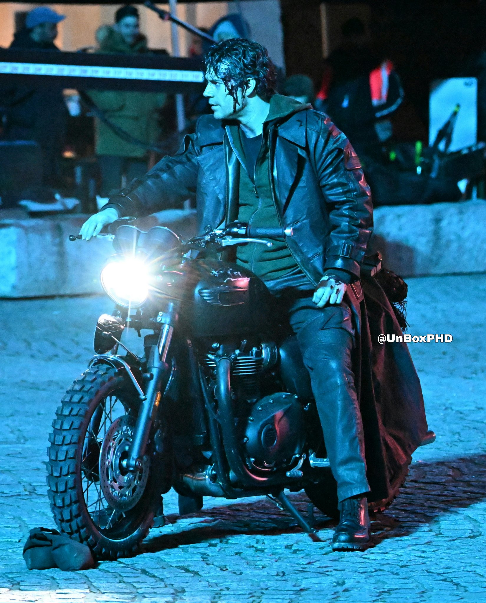 Henry Cavill rides a motorcycle in new footage from the set of ...