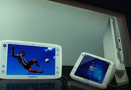 GIGABYTE показала на CeBIT устройства UMPC M700 и MID M528 (на базе ...